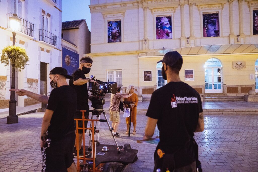 Marta-Cora Castro rueda en Málaga su corto 'La mendiga' con todas las ...